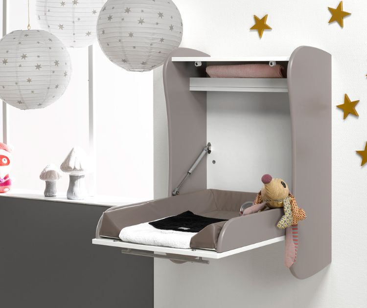 Quelle dimension de table à langer choisir pour la sécurité du bébé